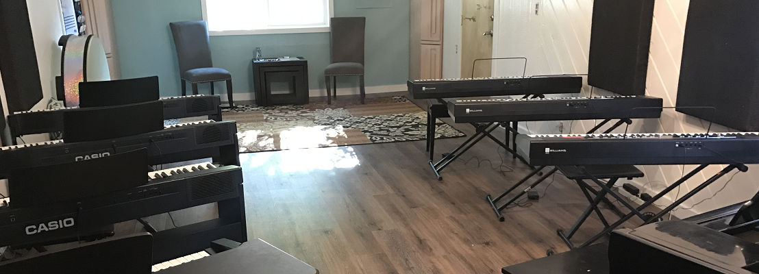 Piano Studio - Tucksedo Studio